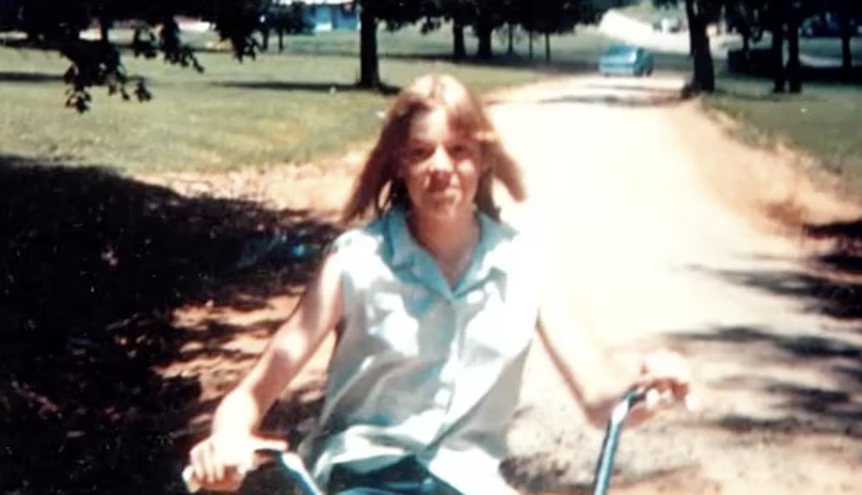 She May Be Smiling But This Girl Grew Up To Become One Of History's ...